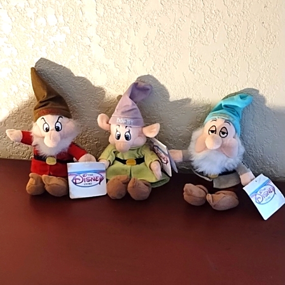 Disney | Toys | Snow White And The Seven Dwarfs Disney Mini Bean Bags ...